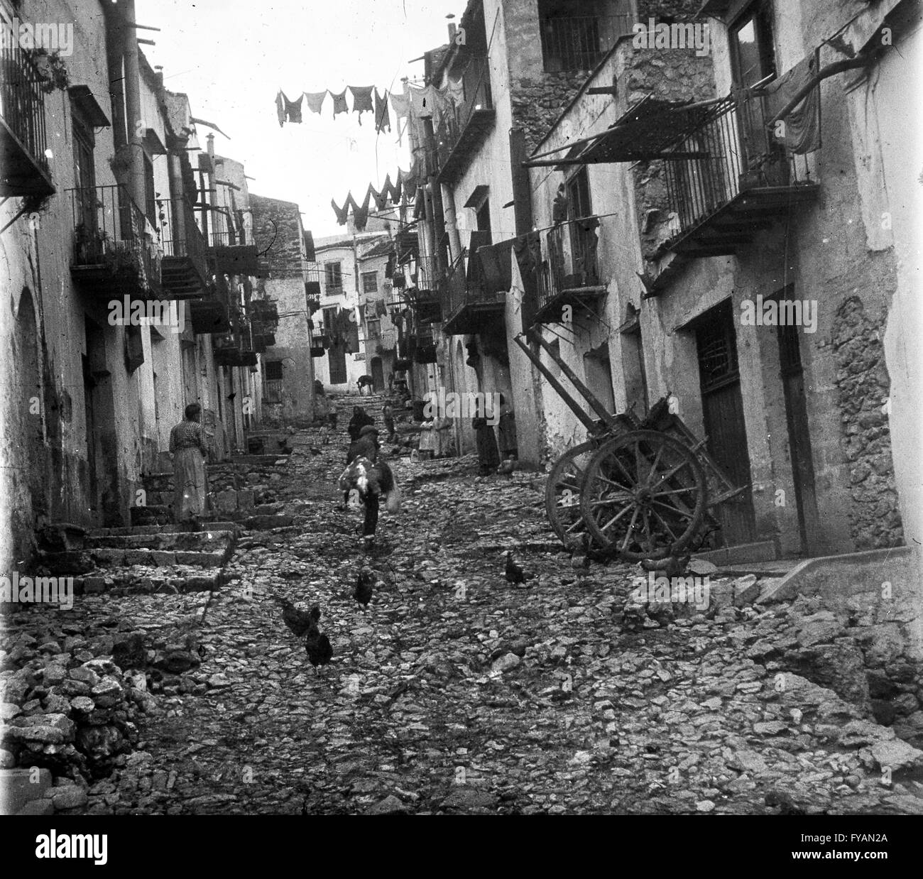 Slum housing 1920s Black and White Stock Photos & Images - Alamy