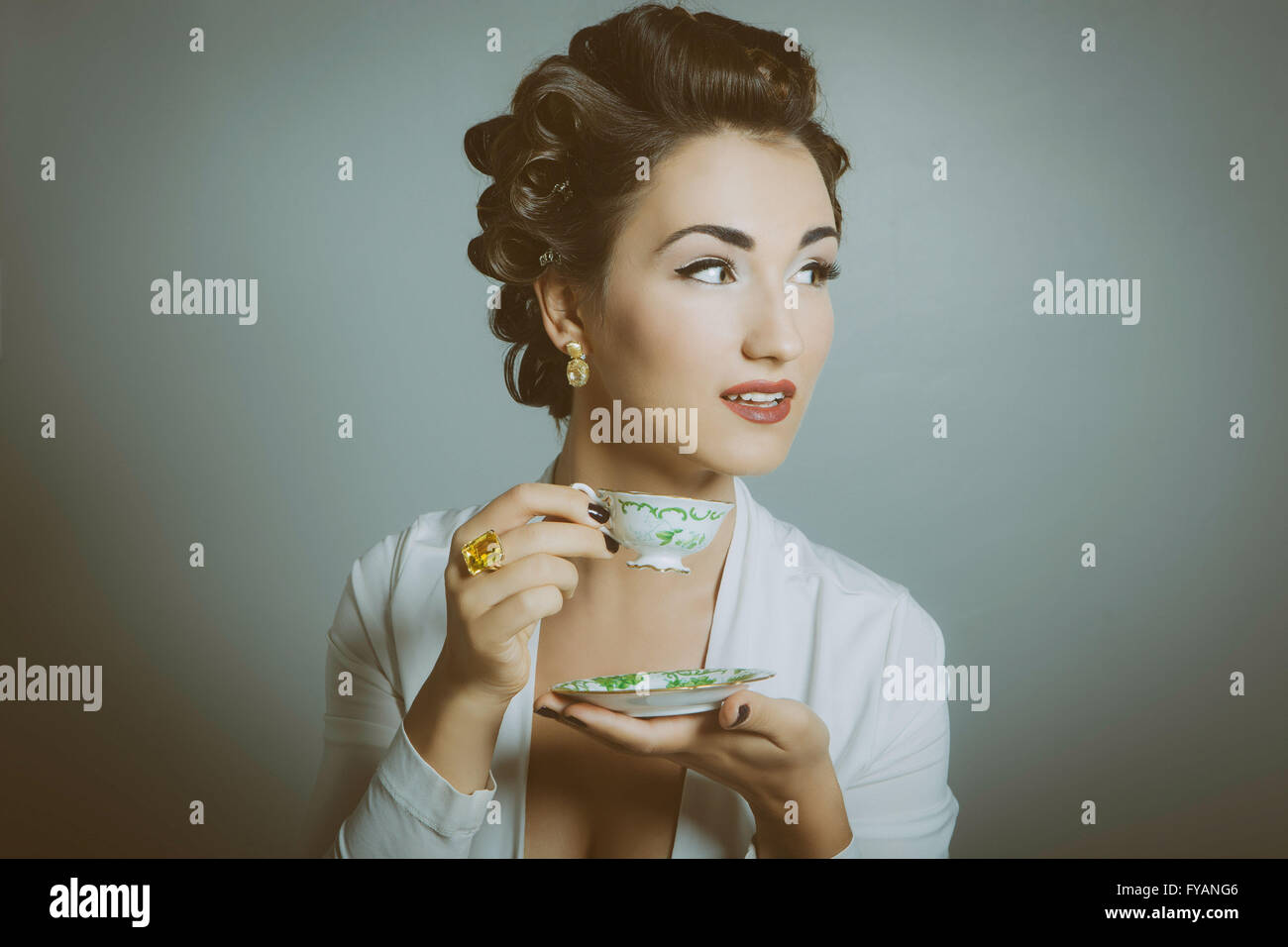 Getting ready for tea hi-res stock photography and images - Alamy