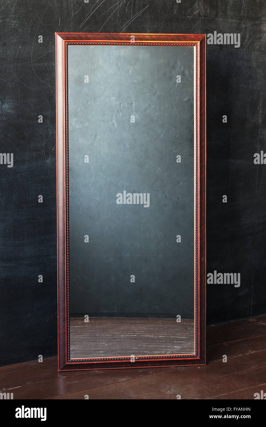 Rectangular mirror hi-res stock photography and images - Alamy