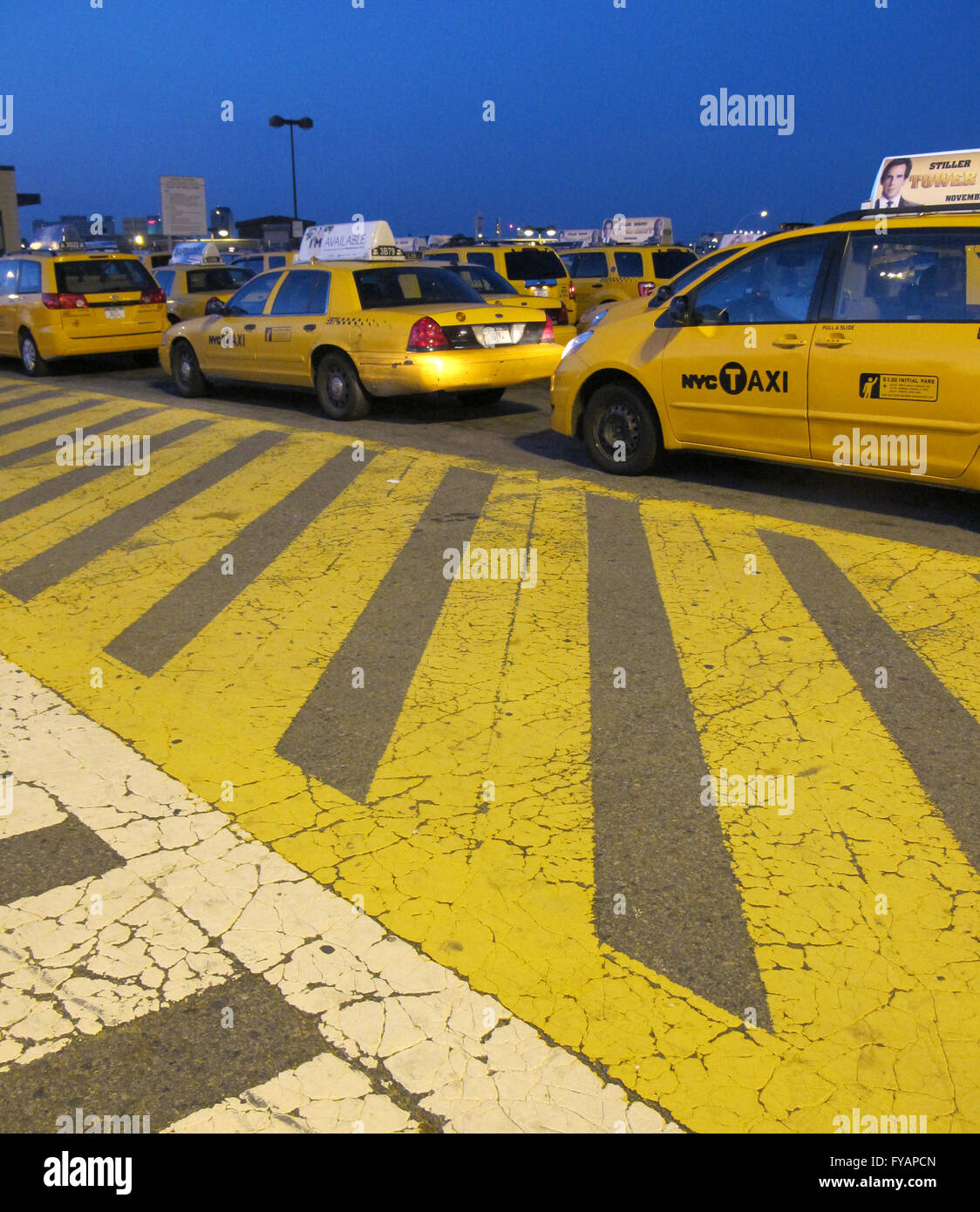 Yellow cabs taxi turn hi-res stock photography and images - Alamy