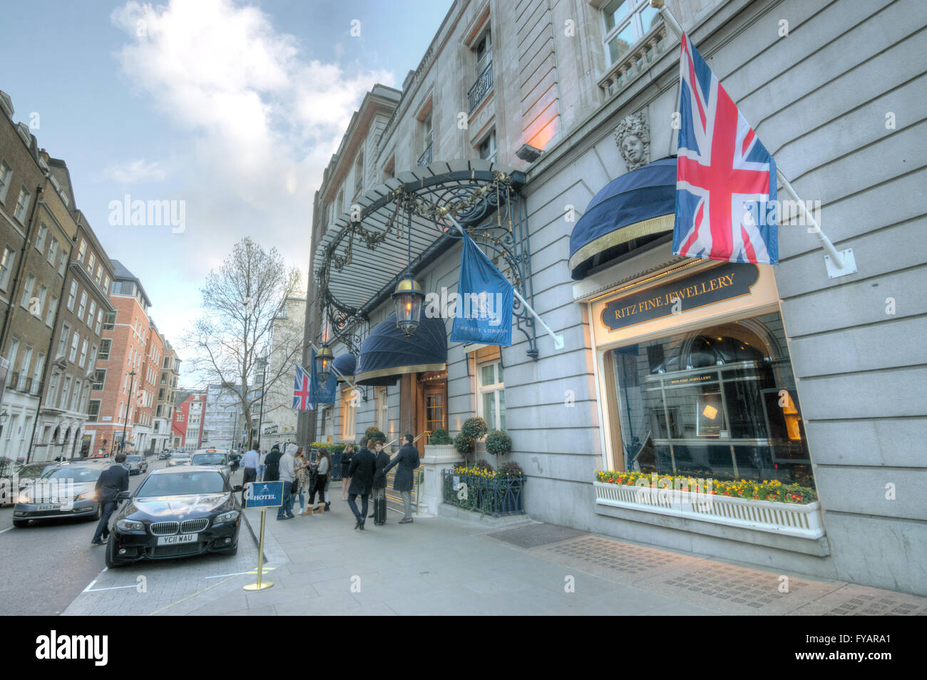 Ritz Hotel London. 5 star hotel Stock Photo - Alamy