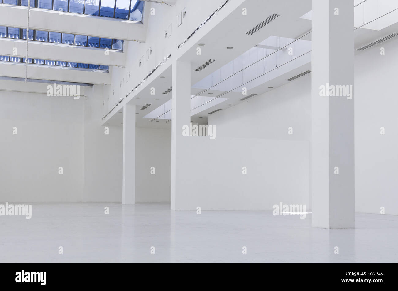 Empty museum hall interiors, white color, copy space image Stock Photo ...
