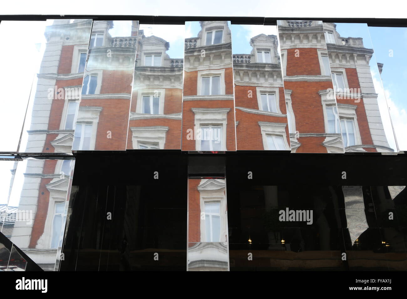 Covent Garden Market Mirror Cladding Stock Photo - Alamy
