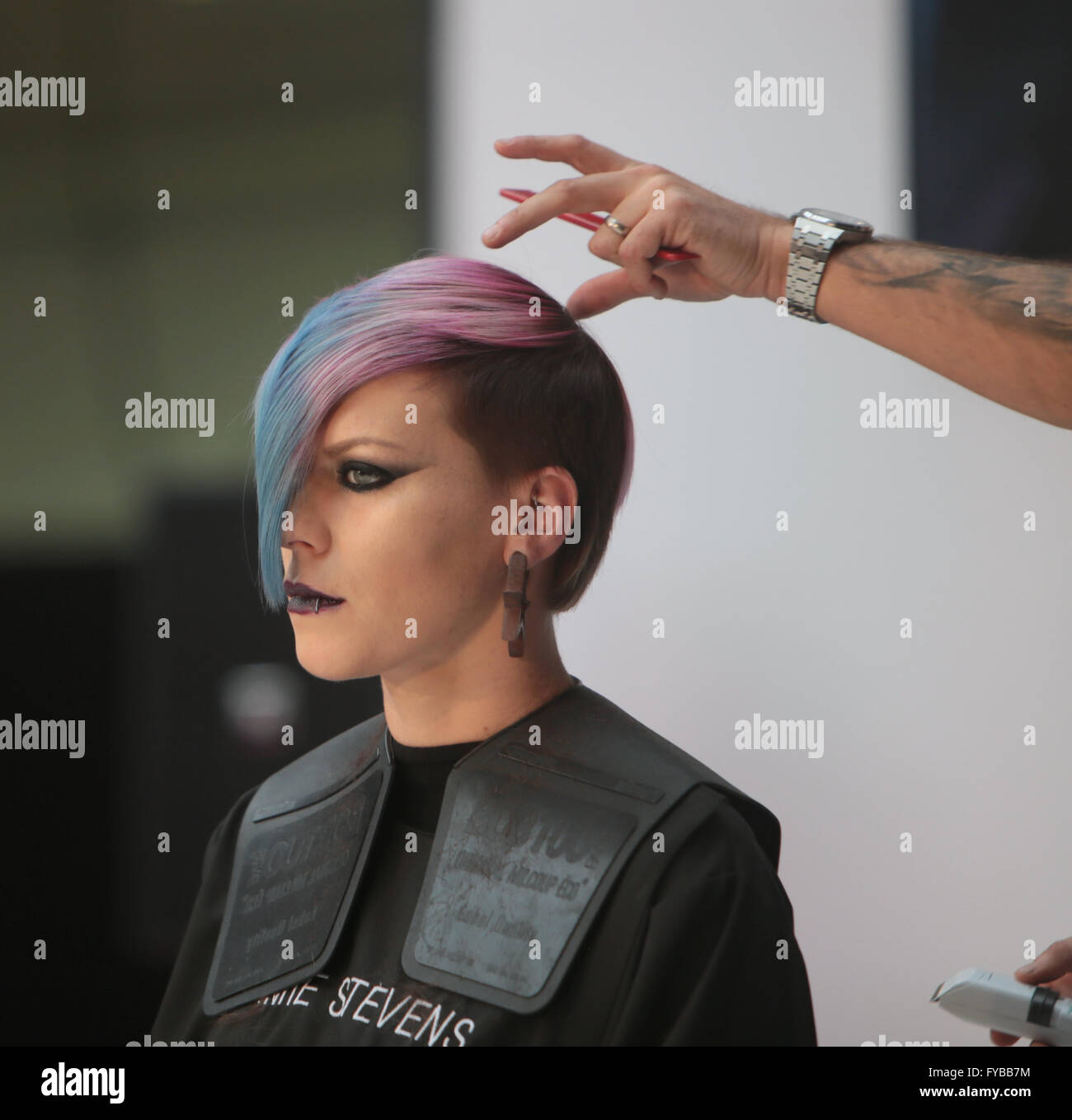 Award winning hairdresser hi-res stock photography and images - Alamy
