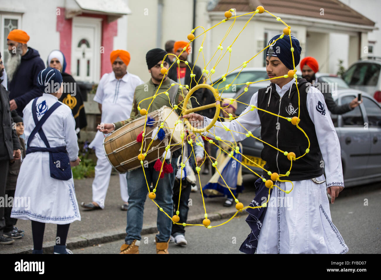 Sikhs martial art gatka hi-res stock photography and images - Alamy