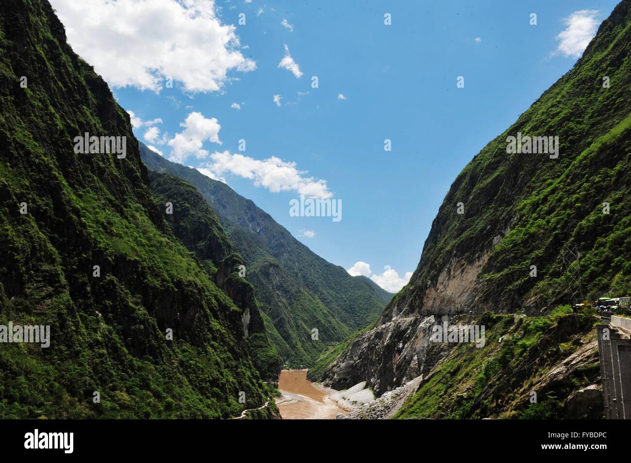 July 25, 2015 - Diqing Tibetan Autonomous Prefec, Diqing Tibetan ...