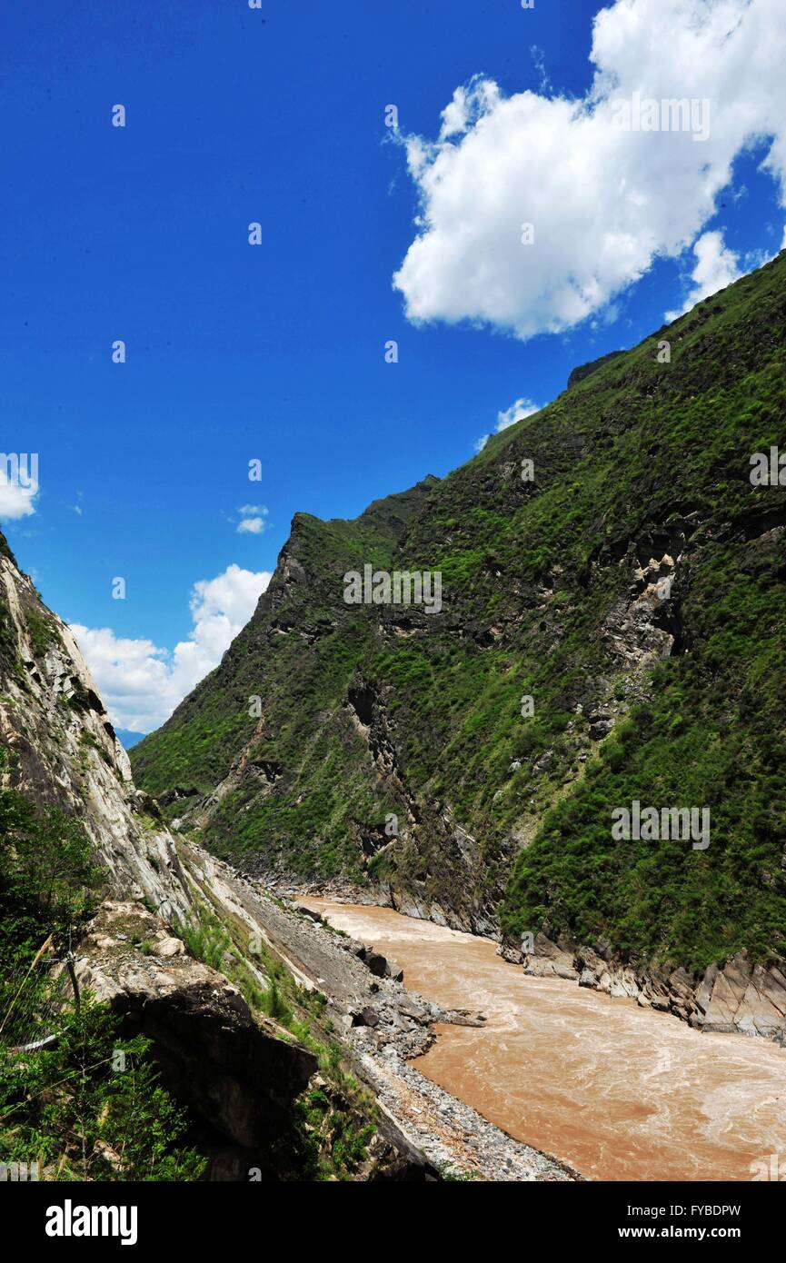 Three parallel rivers hi-res stock photography and images - Alamy