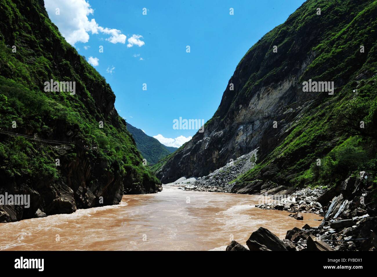 July 25, 2015 - Diqing Tibetan Autonomous Prefec, Diqing Tibetan ...
