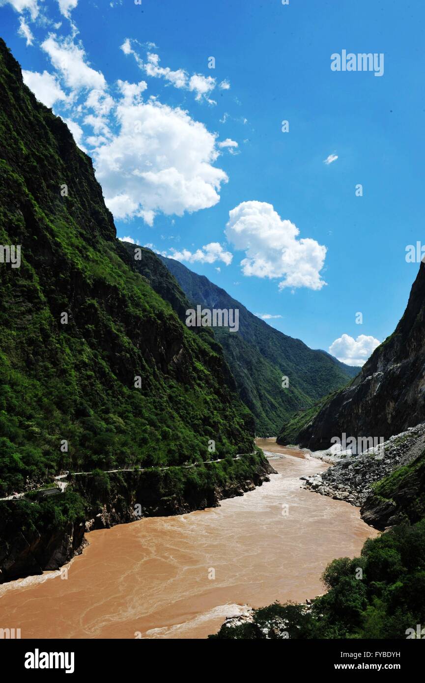 July 25, 2015 - Diqing Tibetan Autonomous Prefec, Diqing Tibetan ...