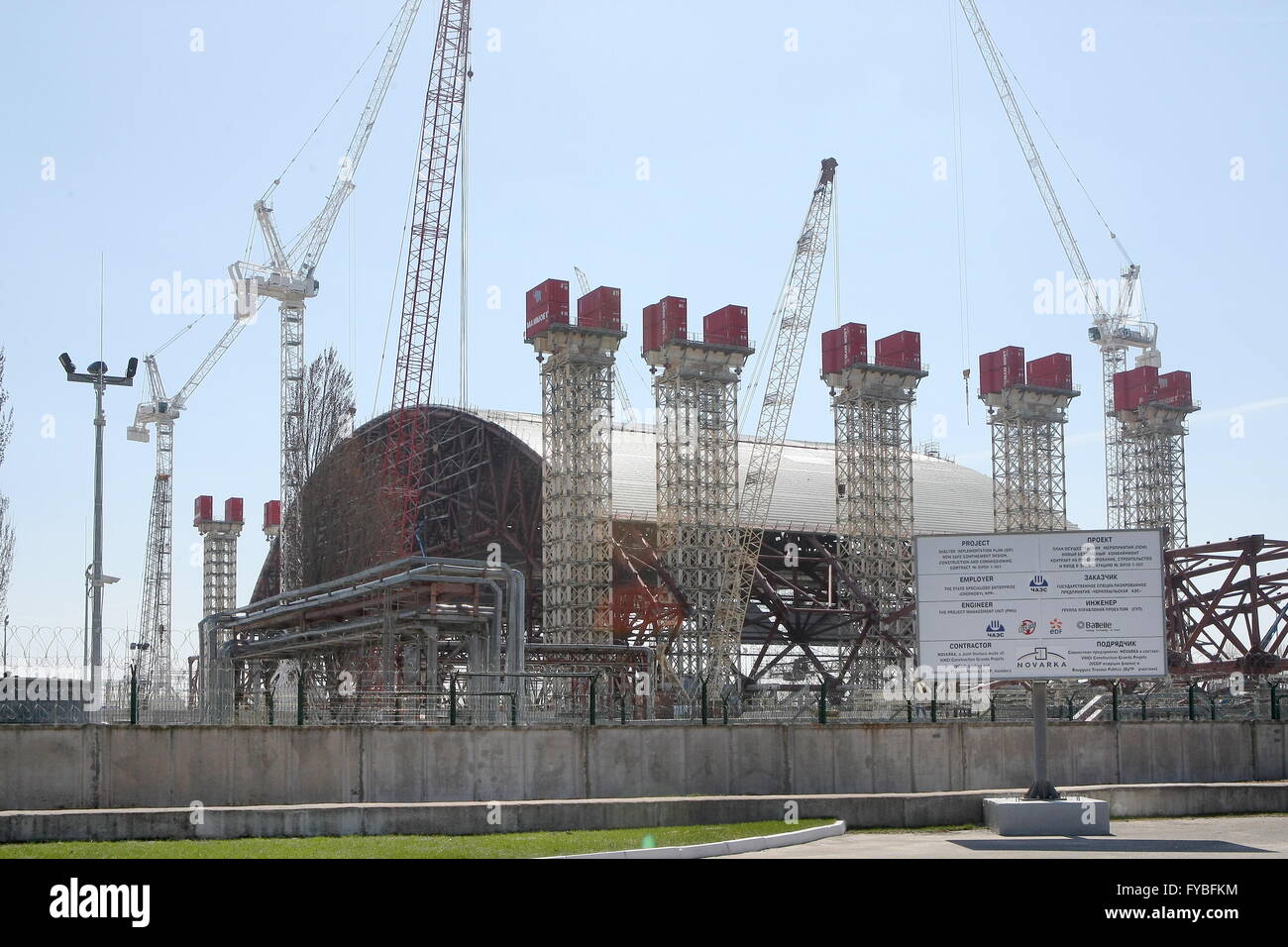 Damaged Chernobyl Nuclear Reactor 1986 High Resolution Stock ...