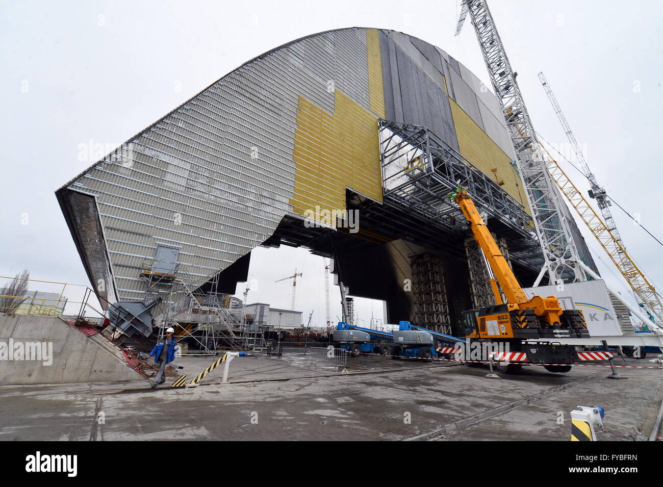 Damaged Chernobyl Nuclear Reactor 1986 High Resolution Stock ...