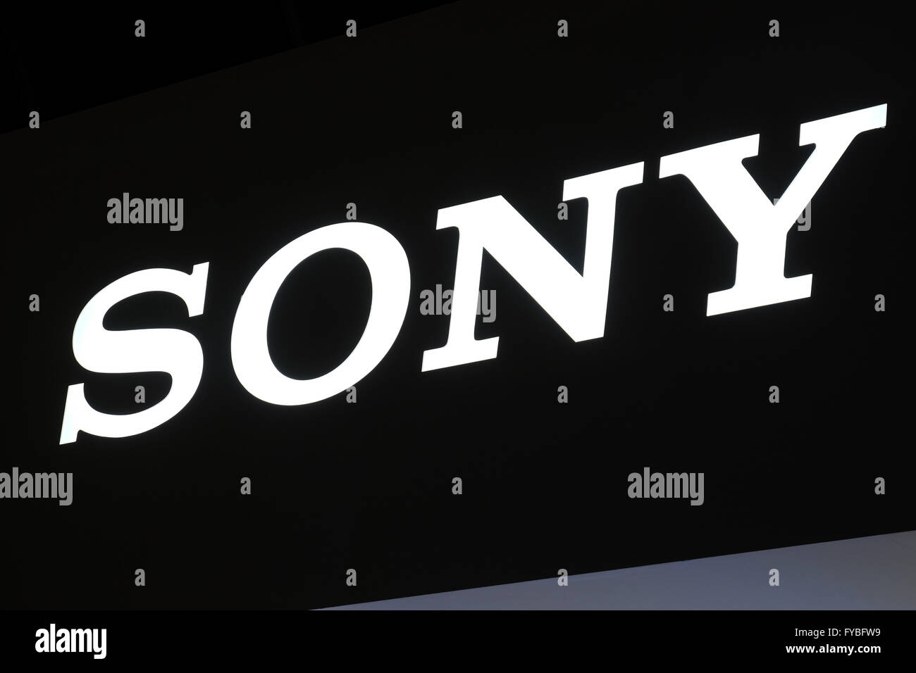 Sony logo on a camera hi-res stock photography and images - Alamy