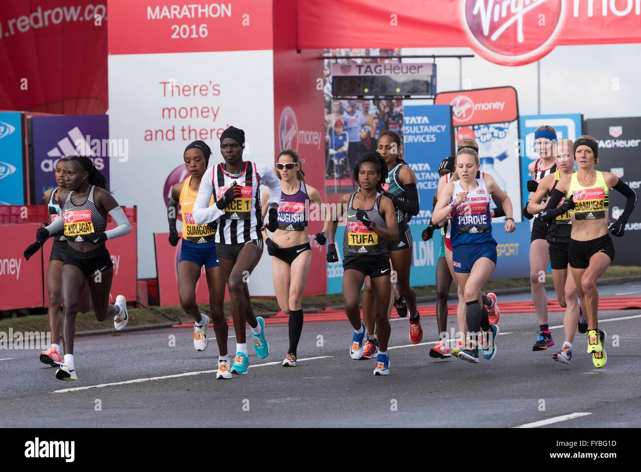 London Marathon 2016 Elite WomenÂ s race start line. London 24/04/2016 ...
