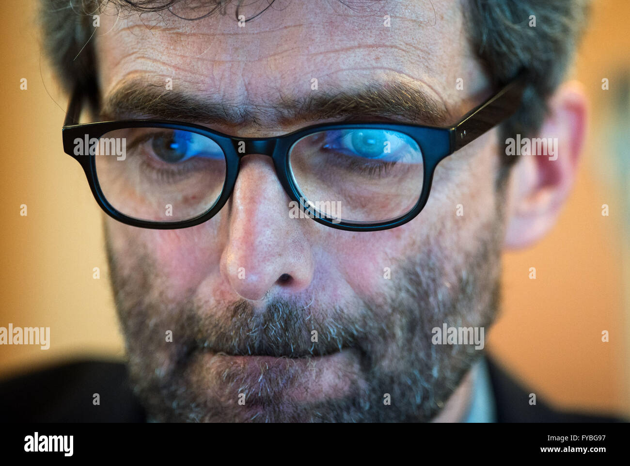 Investigator in charge hi-res stock photography and images - Alamy