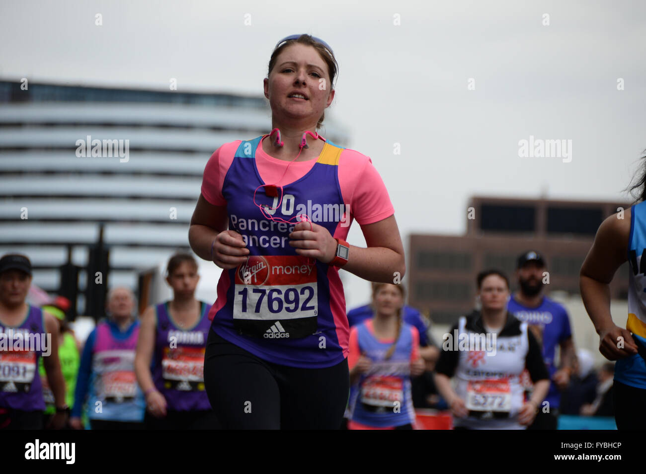 Runners athletes london hi-res stock photography and images - Alamy