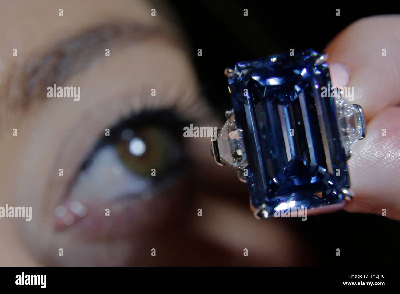 The oppenheimer blue hi-res stock photography and images - Alamy