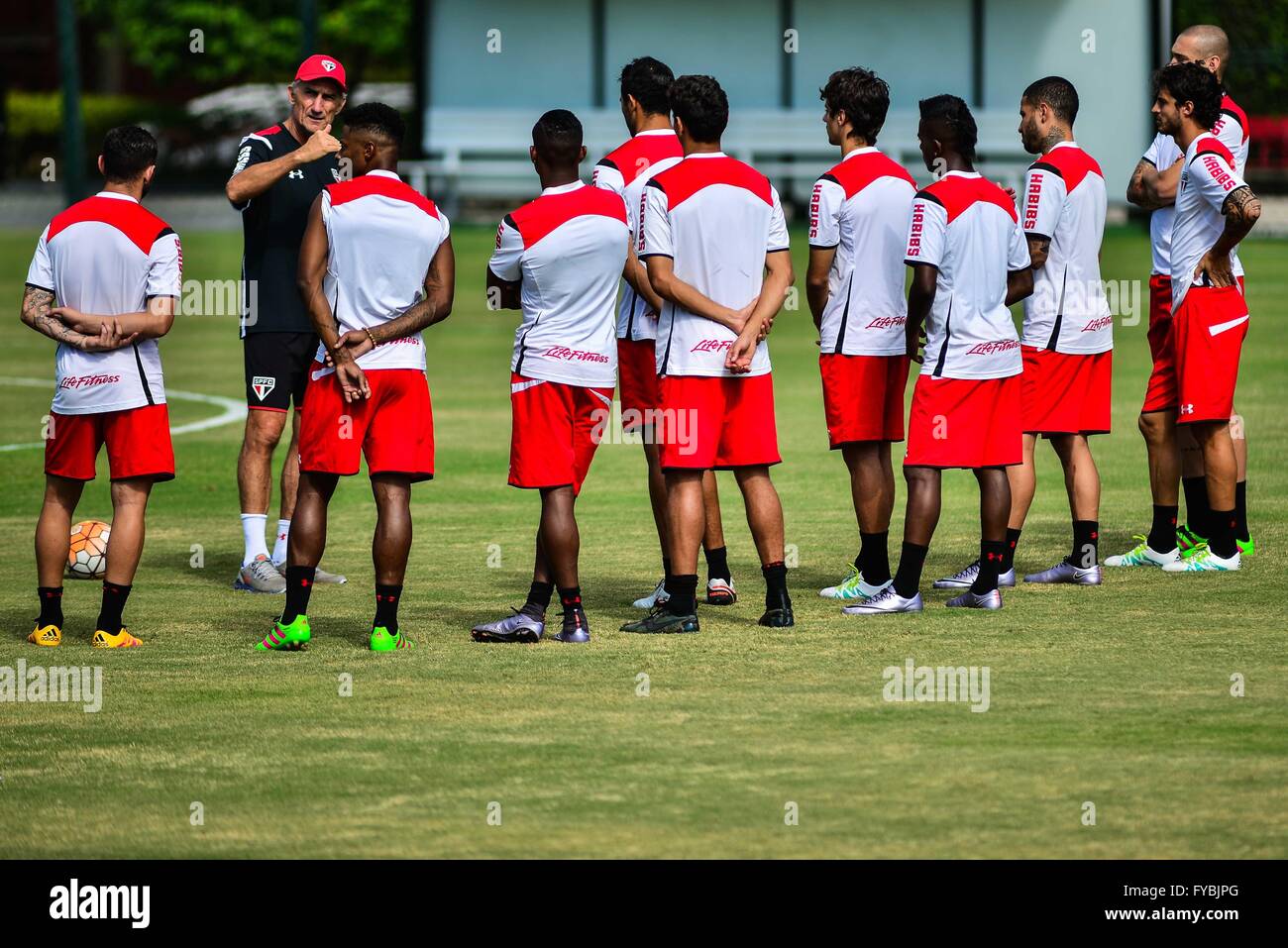 SAO PAULO, Brazil - 25/04/2015: TRAINING SPFC - Edgardo Bauza talk to ...