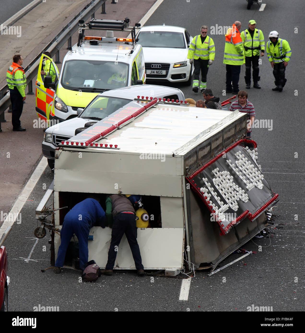 Lorry blocking motorway uk hi-res stock photography and images - Alamy