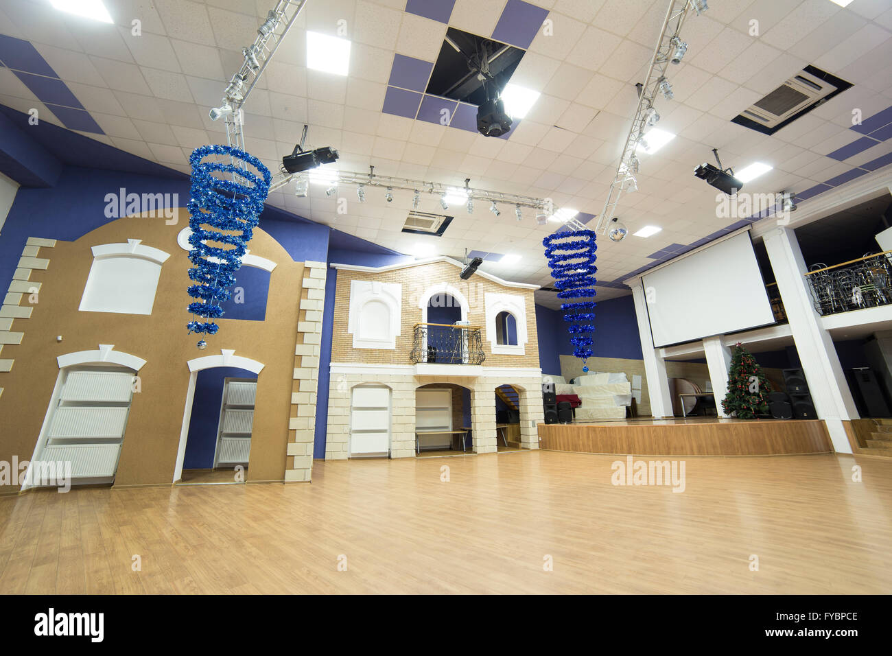 Empty conference hall Stock Photo - Alamy