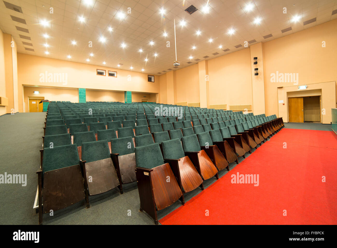 Front view empty cinema hi-res stock photography and images - Alamy