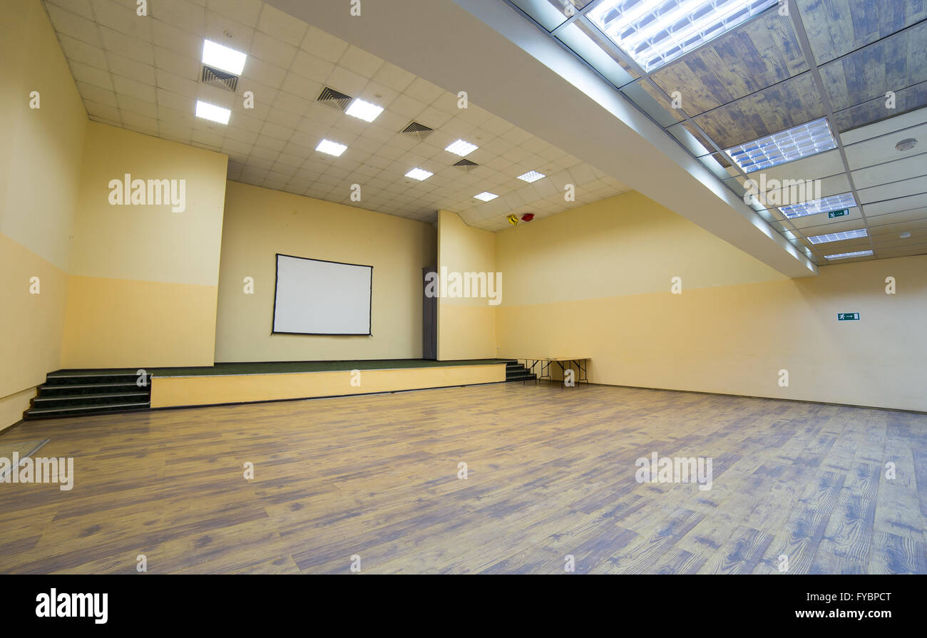 Empty conference hall Stock Photo - Alamy