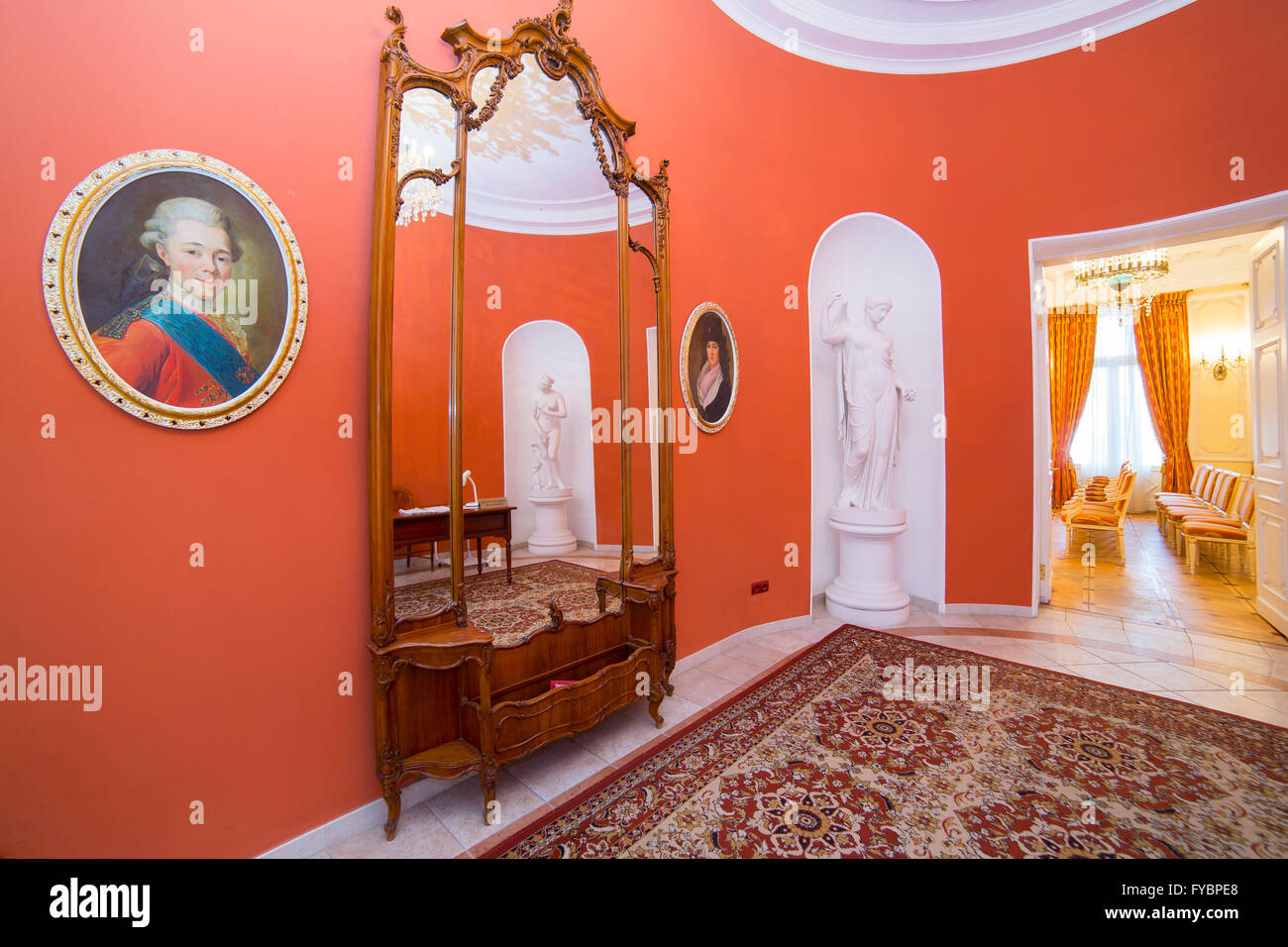 Classic mansion interiors, hall with portraits and mirror, Moscow ...