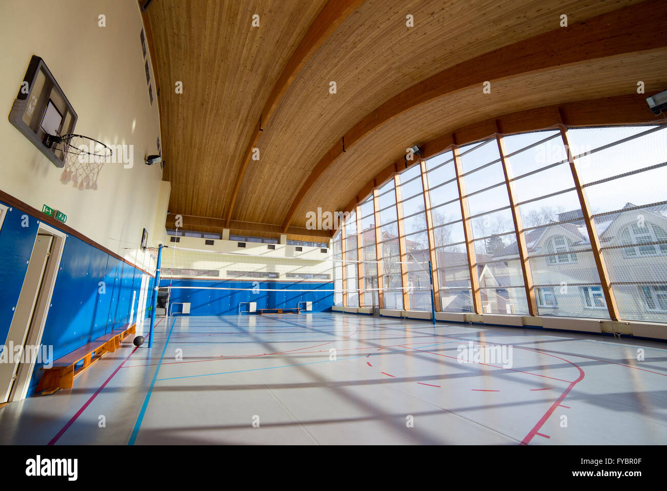 Empty court room hi-res stock photography and images - Alamy