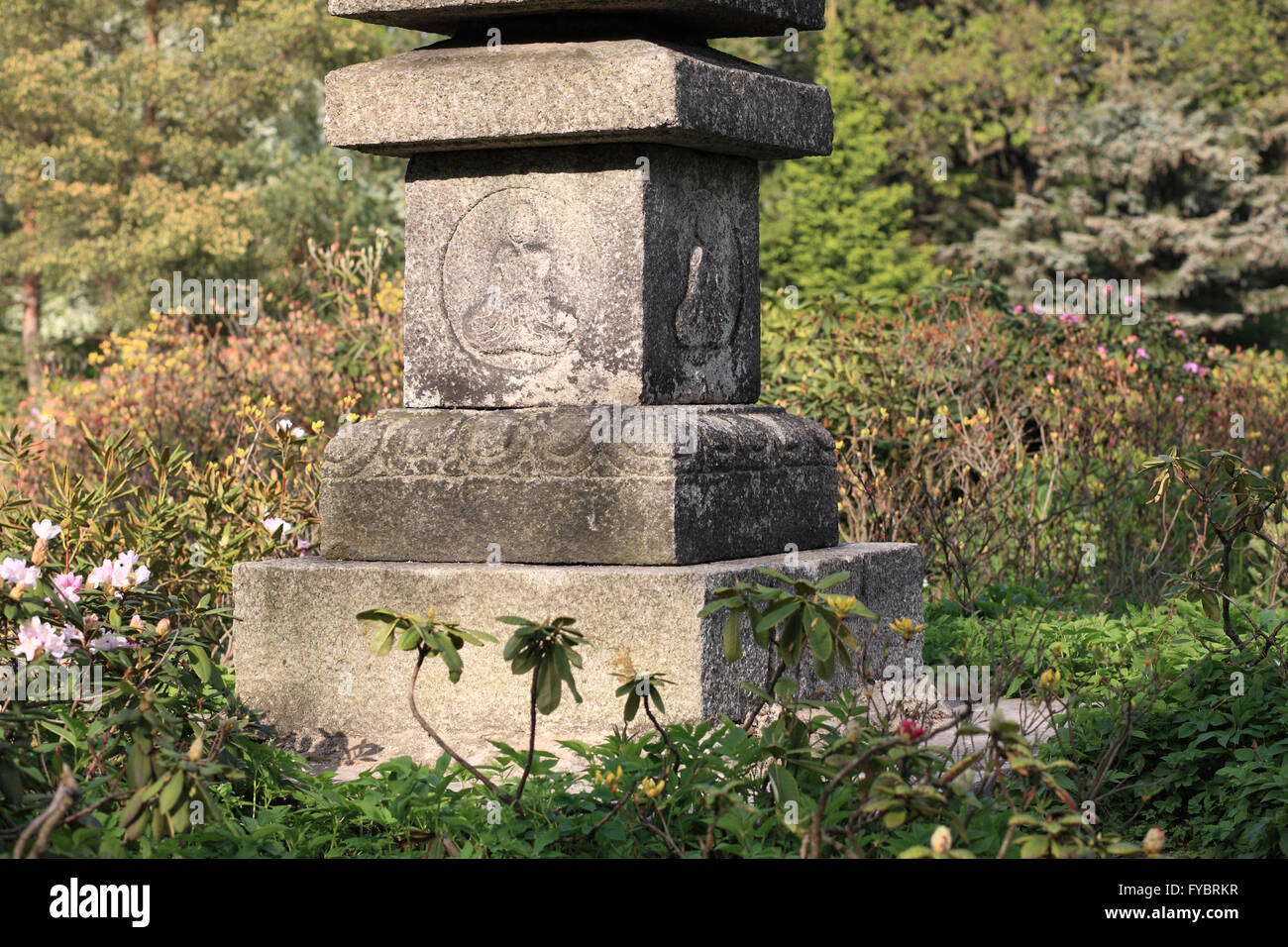 stone column in japan garden Stock Photo - Alamy