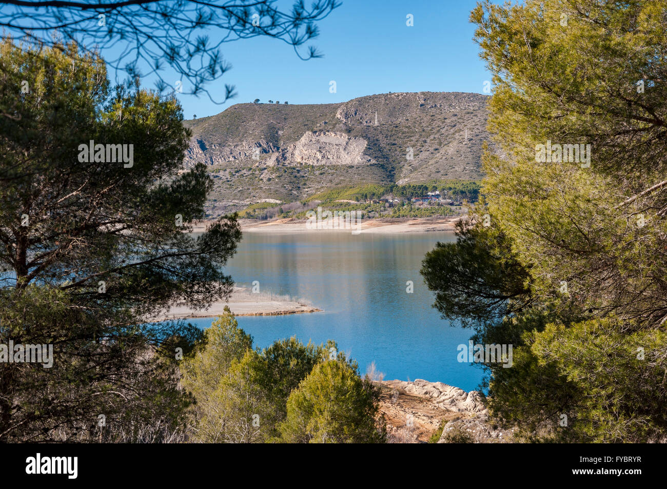 Buendia lake hi-res stock photography and images - Alamy