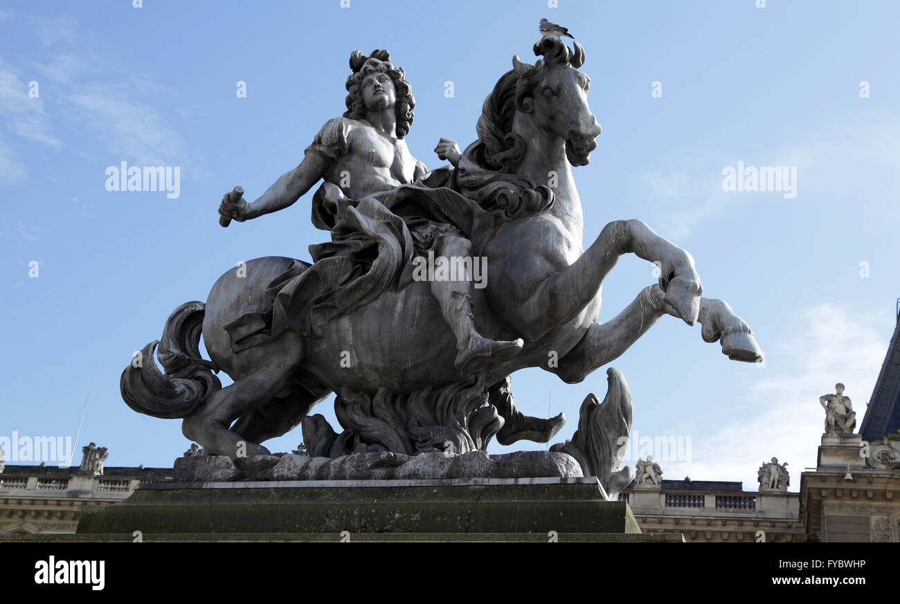Statue of louis xiv hi-res stock photography and images - Alamy