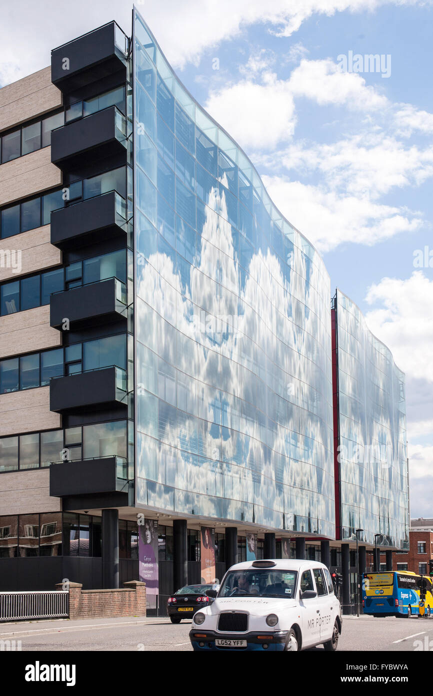 Kings place london hi-res stock photography and images - Alamy