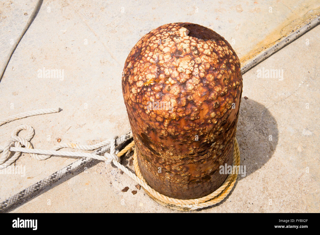 mooring bollard, rope, Zman port, Dugi Otok island, fishing boat ...