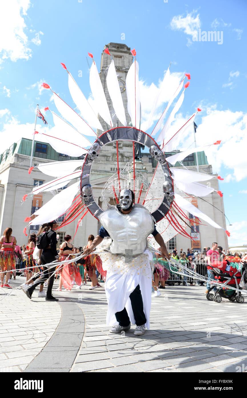Luton Carnival Parade Town centre Town Hall Costumes Swans Procession ...