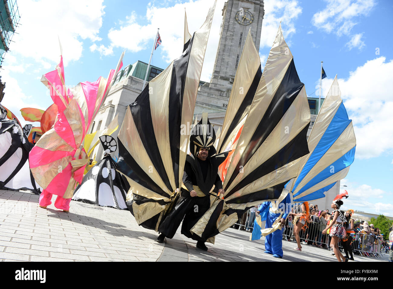 Luton Carnival Parade Town centre Town Hall Costumes Swans Procession ...