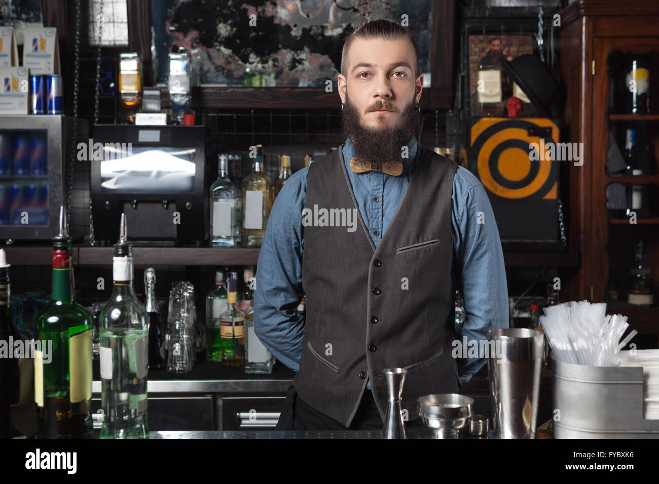 Bar work hi-res stock photography and images - Alamy
