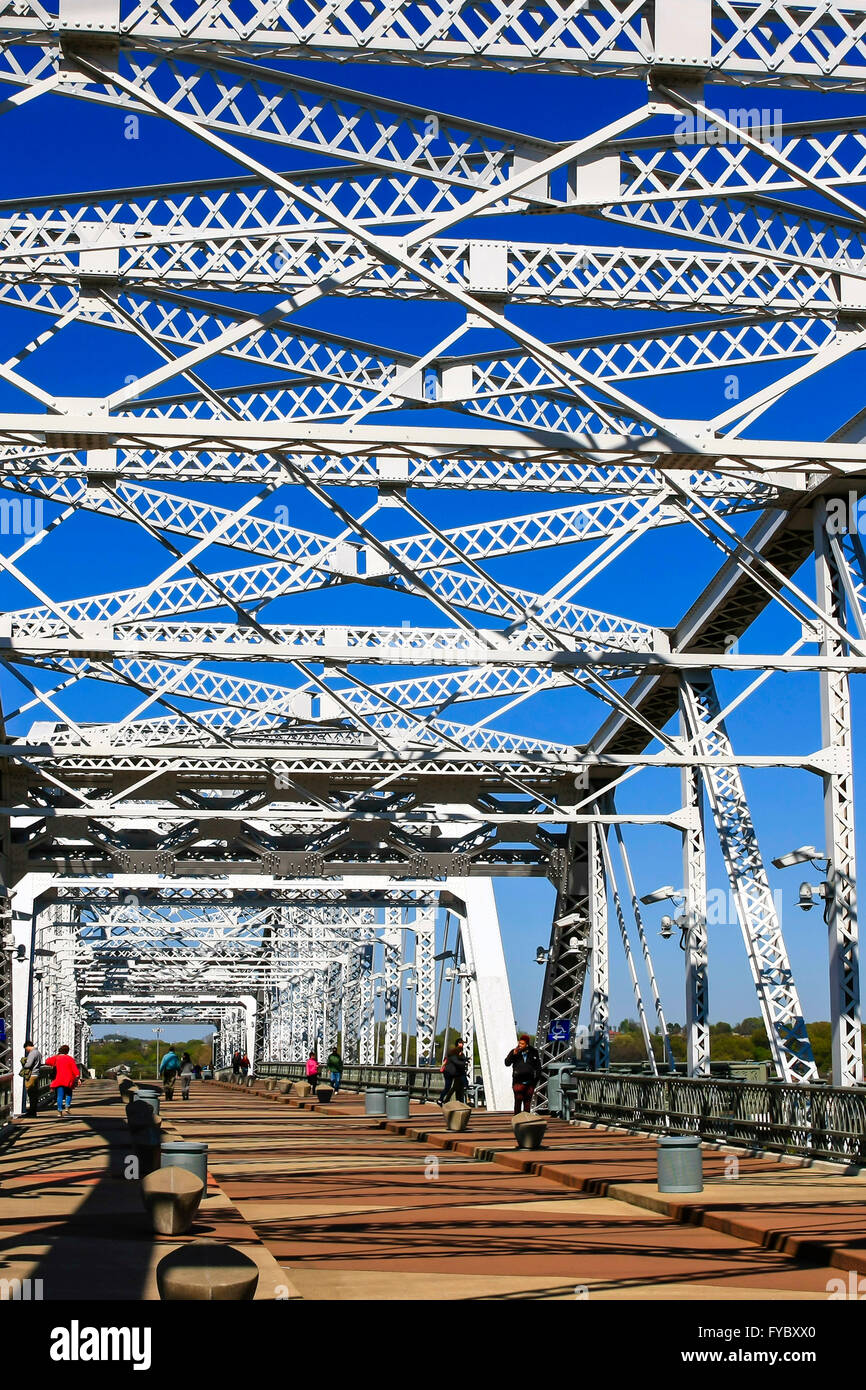 John seigenthaler pedestrian bridge in nashville nashville hi-res stock ...