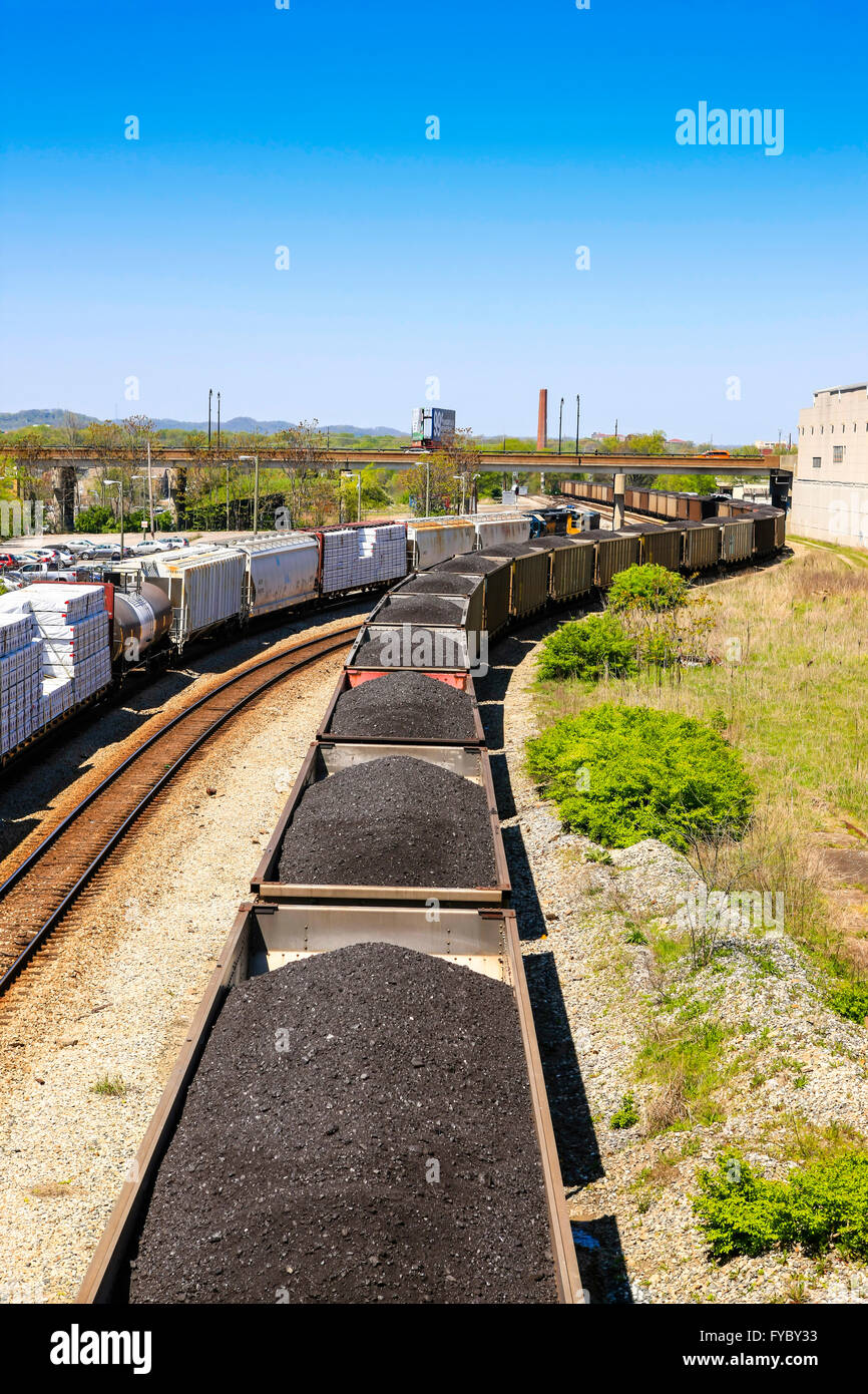 Railway freight yard hi-res stock photography and images - Alamy