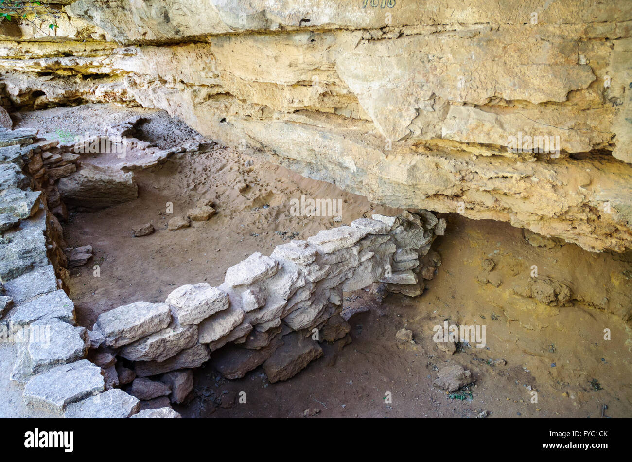 Montezuma Well unit of Montezuma Castle National Monument Stock Photo ...
