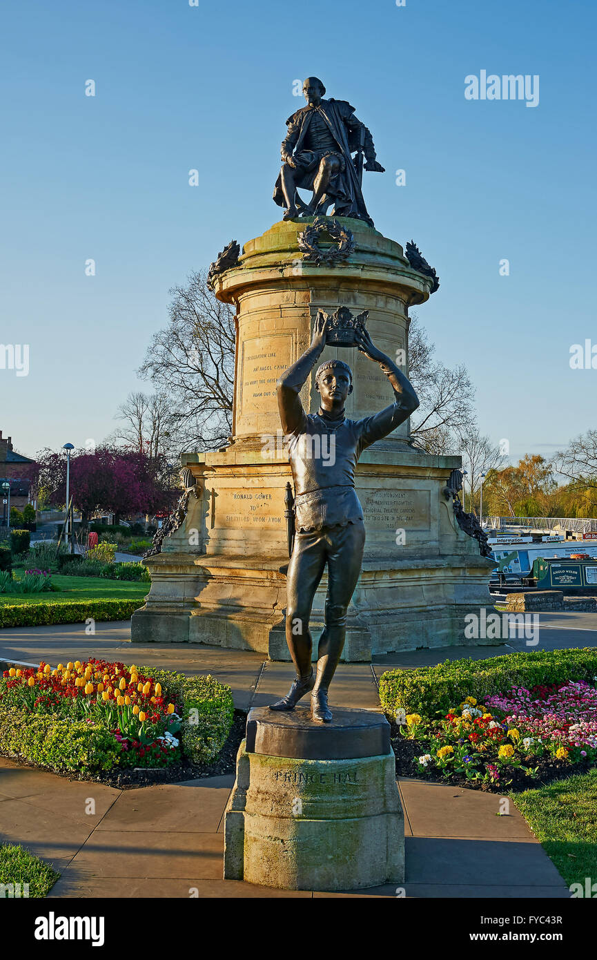 Hamlet and William Shakespeare, part of the Gower Memorial statue in ...