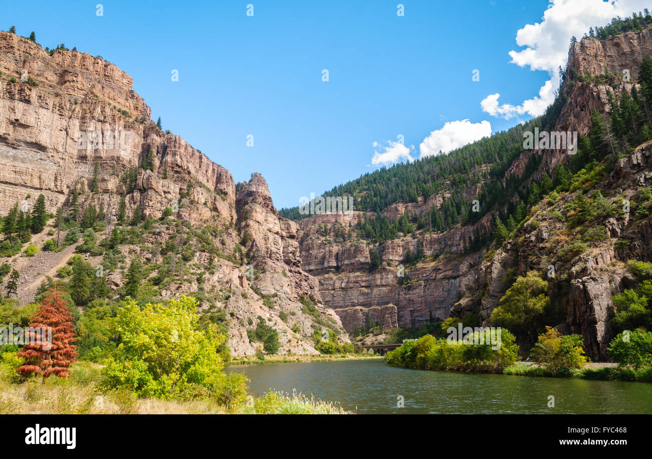 Hanging lake hi-res stock photography and images - Alamy