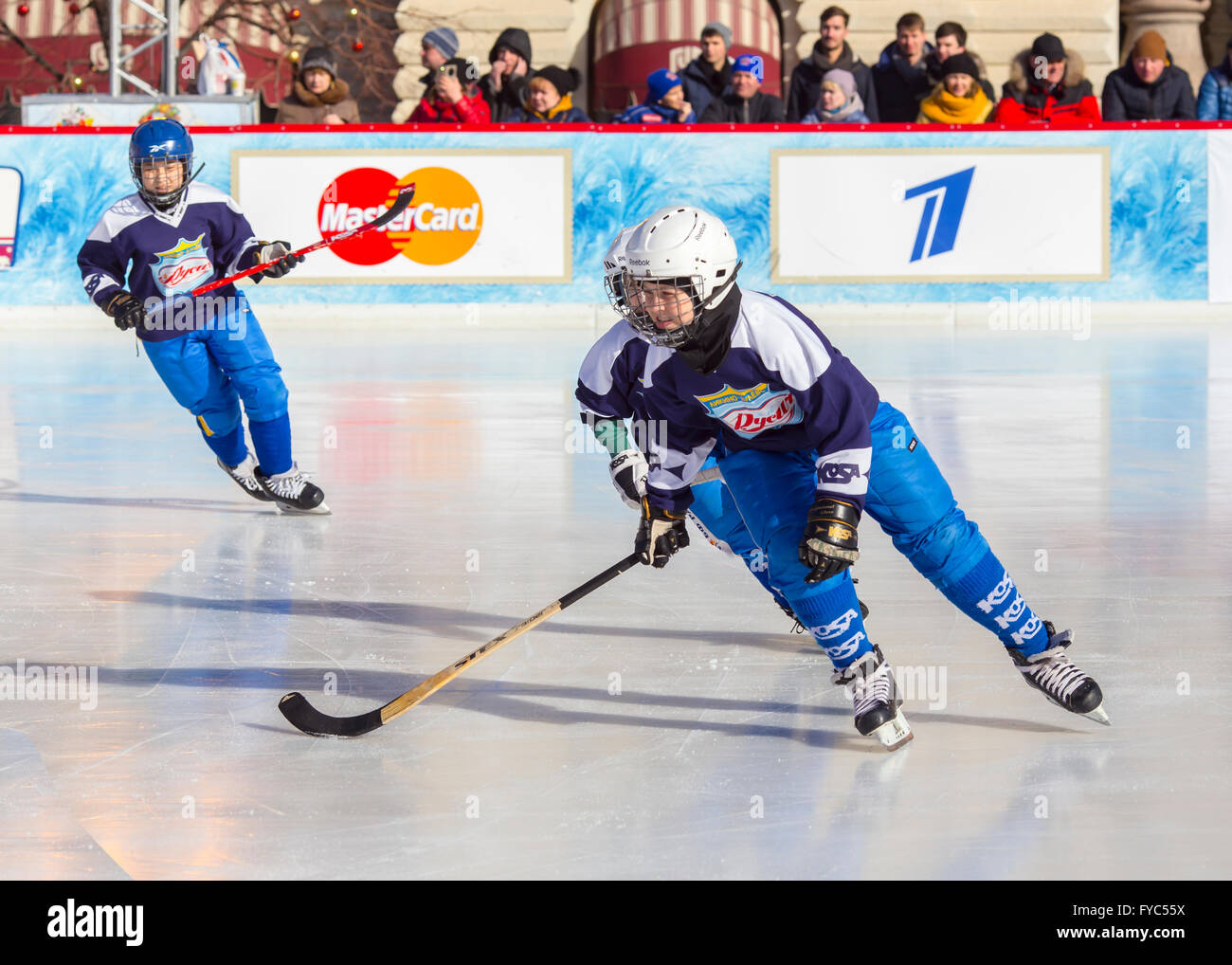 Bandy stick hi-res stock photography and images - Alamy