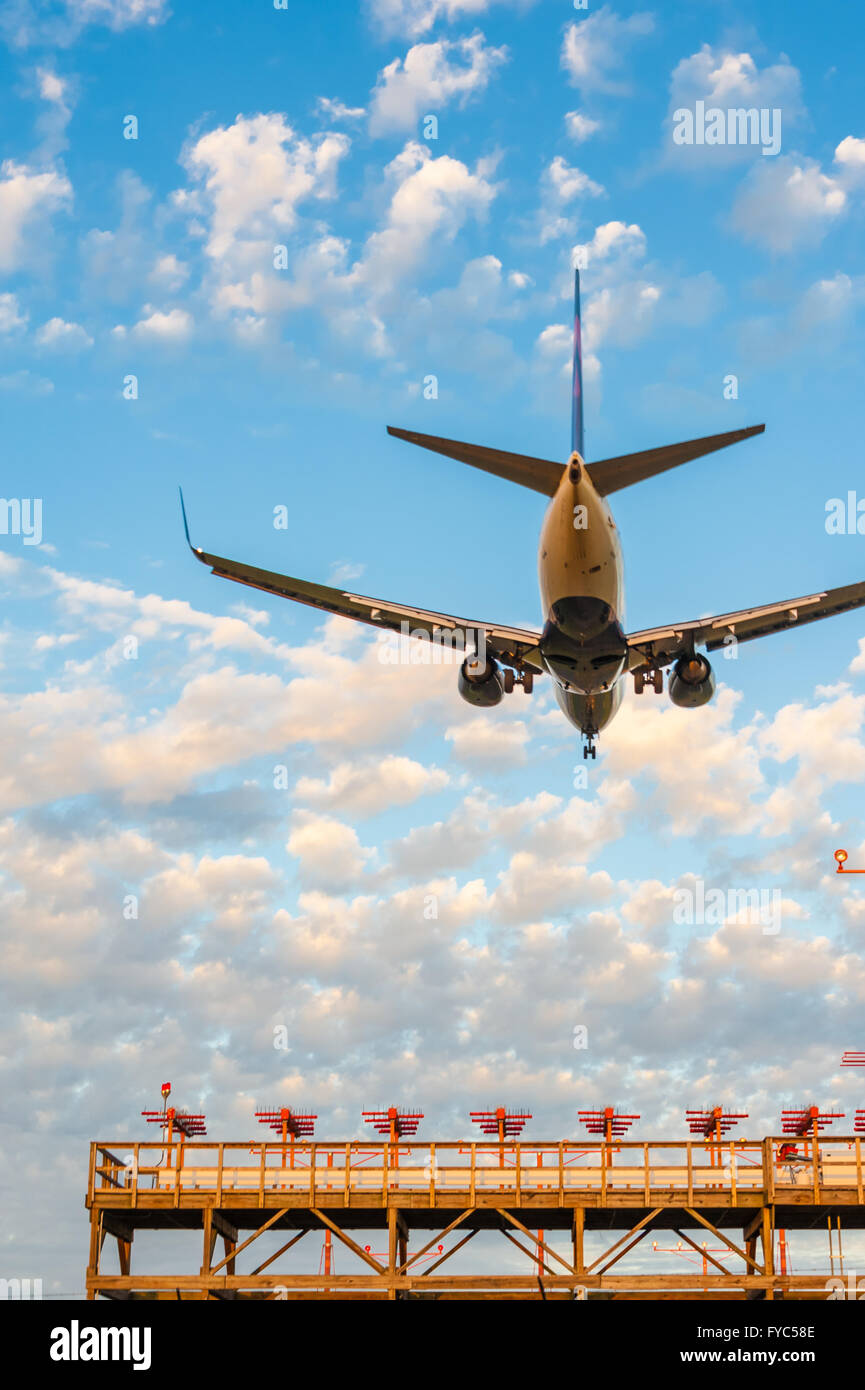 Delta headquarters atlanta hi-res stock photography and images - Alamy