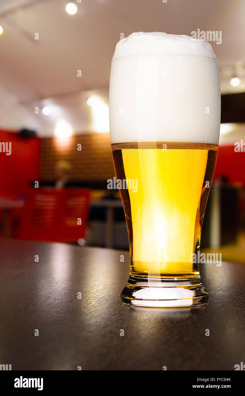 Fresh draught cold beer macro hi-res stock photography and images - Alamy