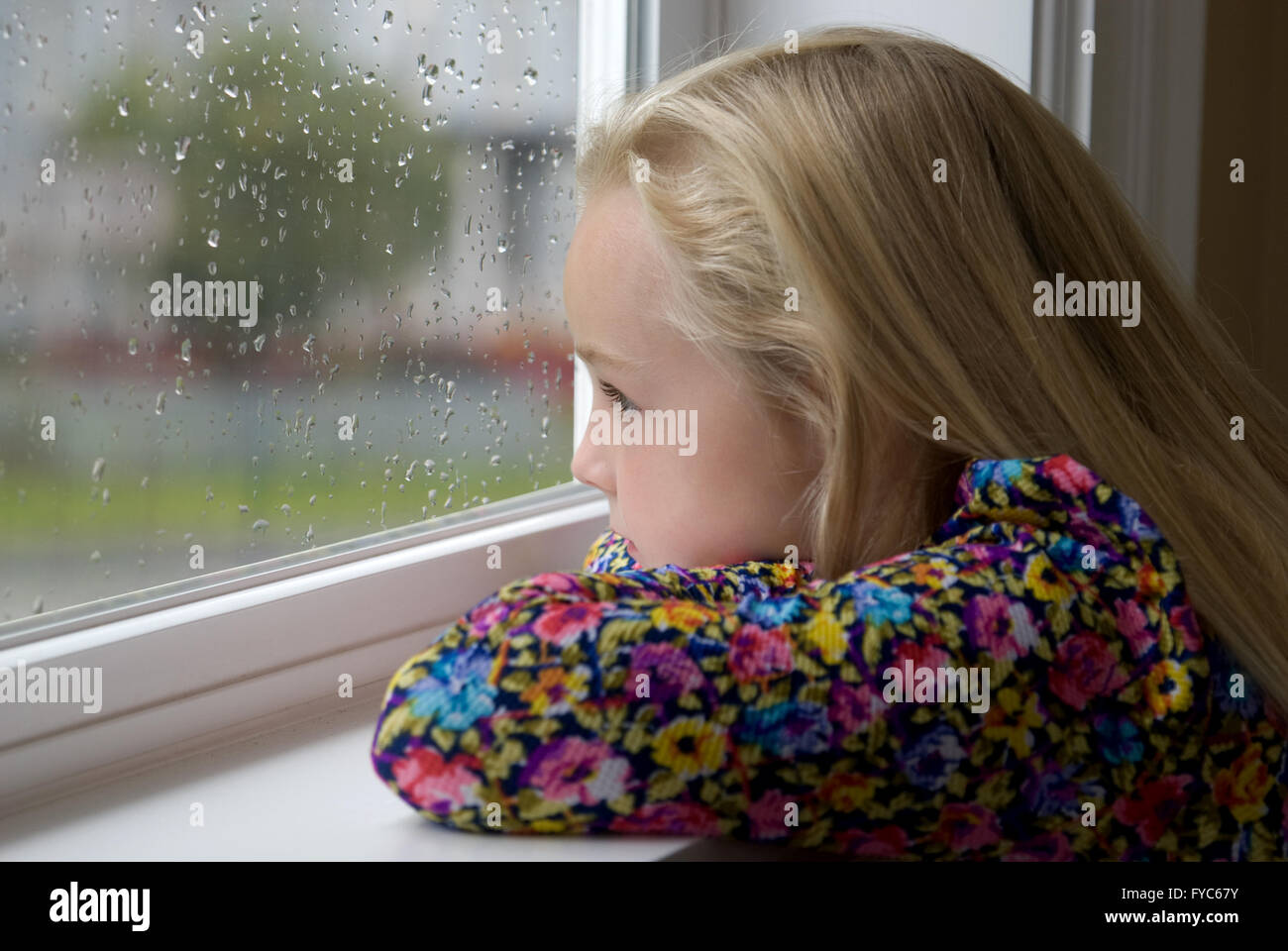 Child stuck hi-res stock photography and images - Alamy