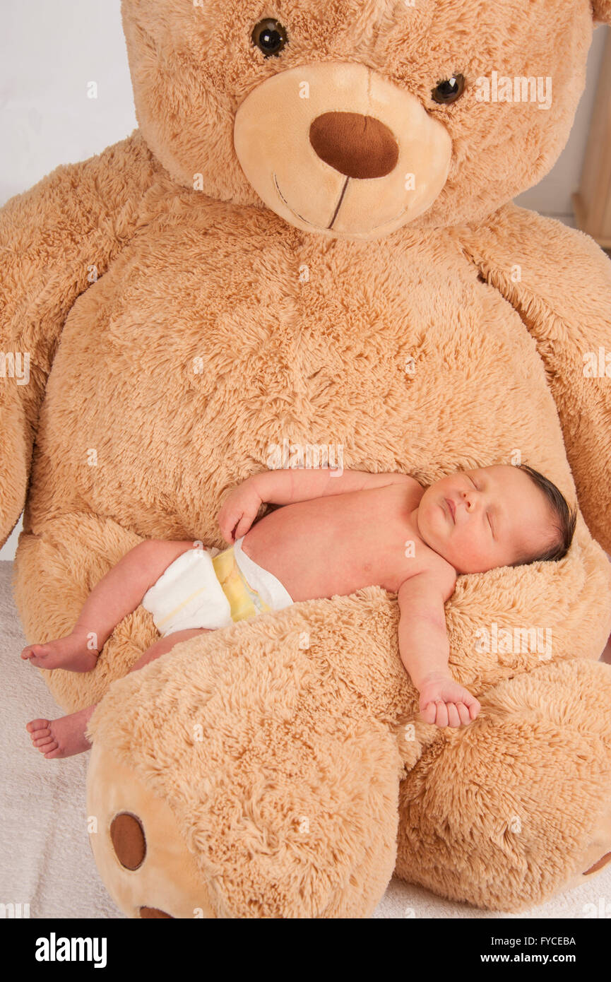 Giant baby boy hi-res stock photography and images - Alamy