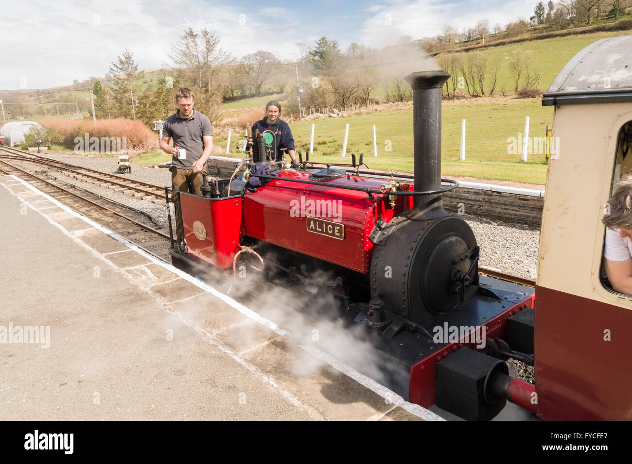 Welsh narrow gauge hi-res stock photography and images - Alamy