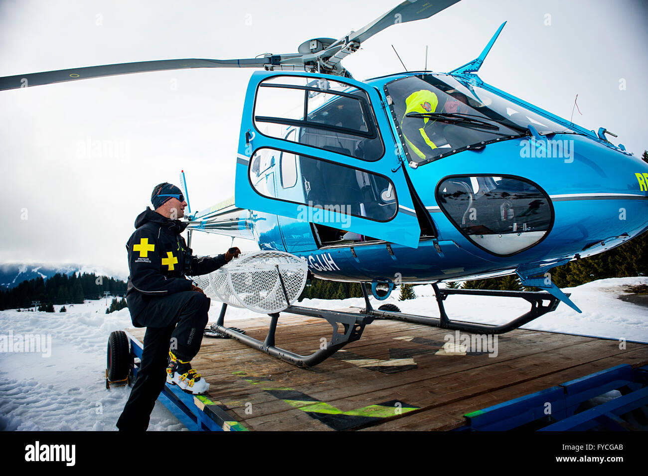 Ski patrol rescue vehicle hi-res stock photography and images - Alamy