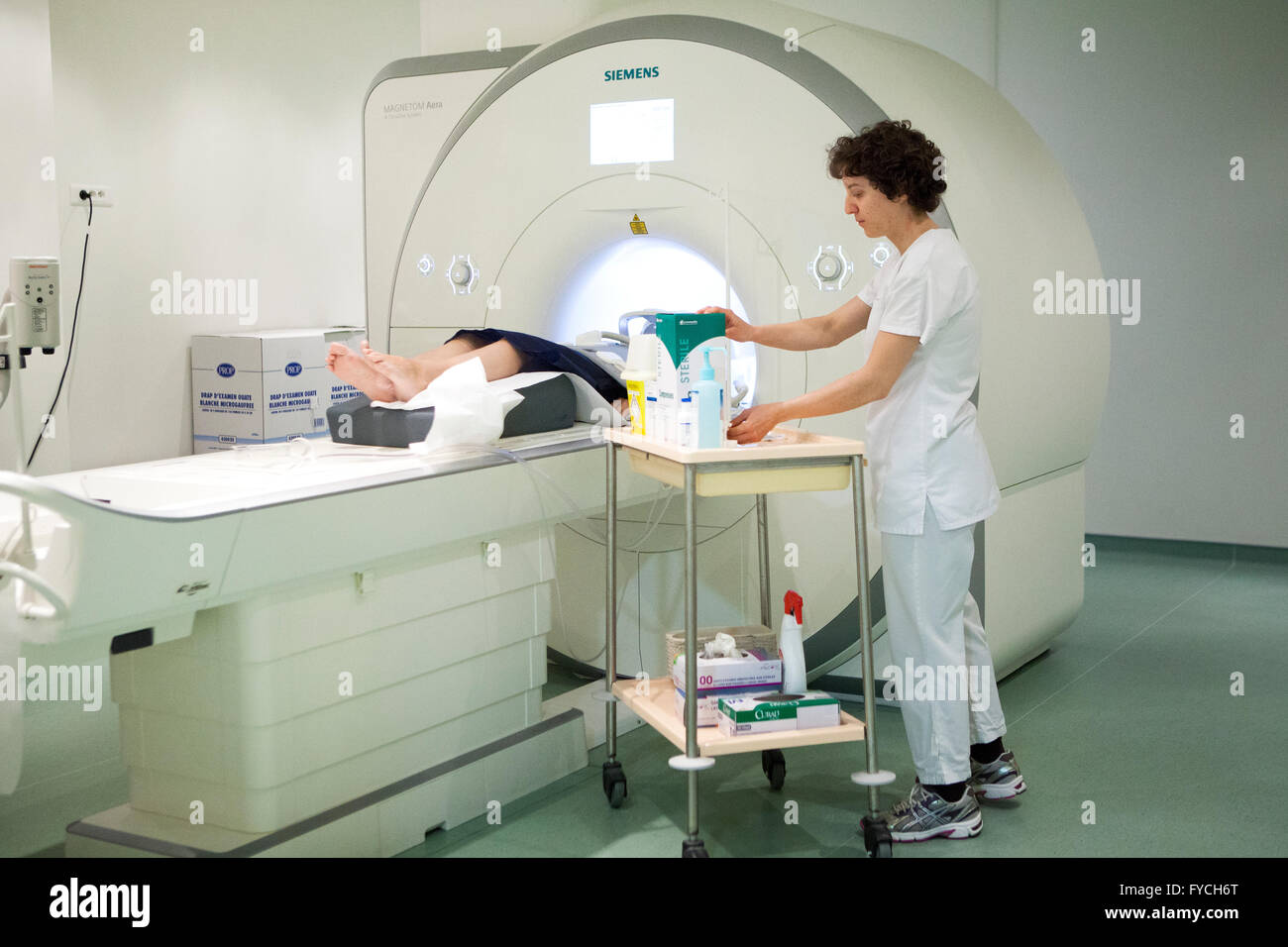 Woman having mri examination hi-res stock photography and images - Alamy