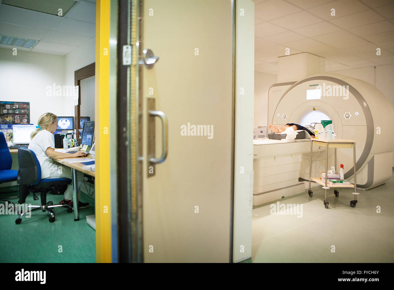 Woman having mri examination hi-res stock photography and images - Alamy