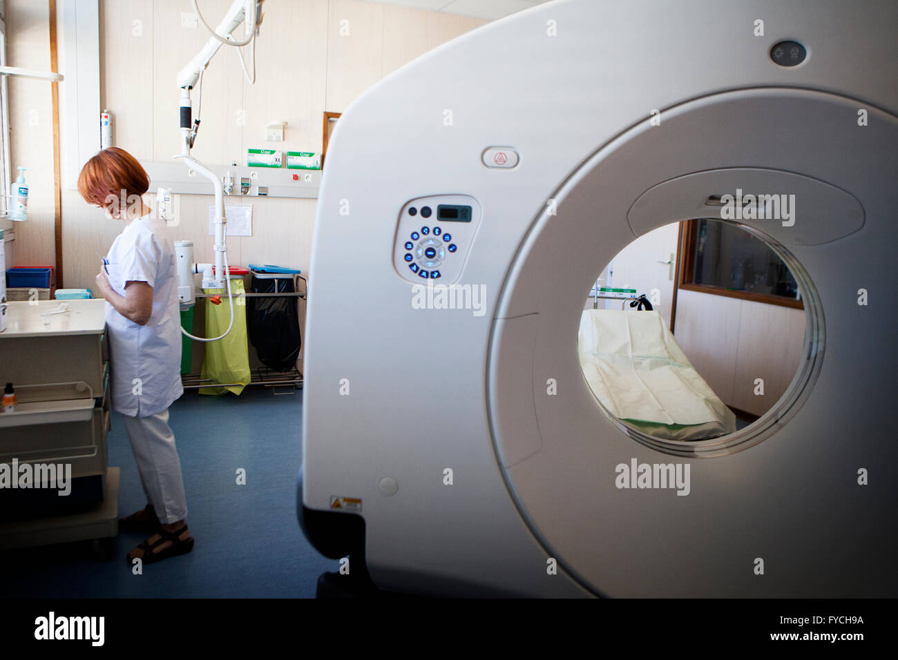 Ct scan examination hi-res stock photography and images - Alamy